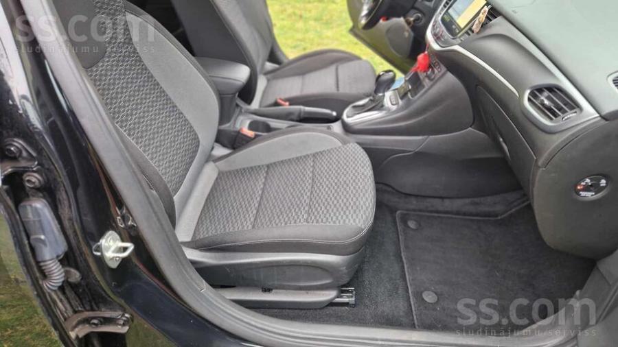 Melns Opel Astra 2021 Rīga, ar dzinēja tilpumu 1.50 L un nobraukumu 182 tūkst. km par 10490 €, foto 7 vietnē AUTOMOTO.COM.LV