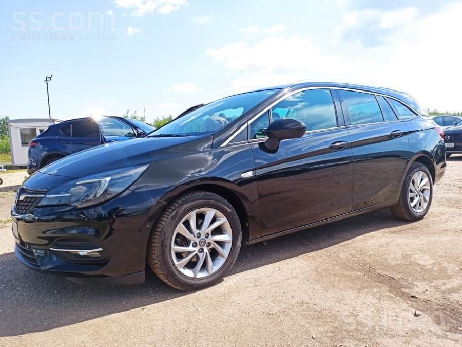 Black Opel Astra 2021 in Daugavpils, with an engine capacity of 1.50 L and mileage of 0 thousand km for 8950 €, photo 9 on AUTOMOTO.COM.LV