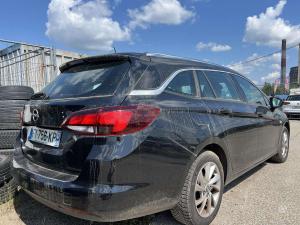 Black Opel Astra 2021 in Kaunas, with an engine capacity of 1.50 L and mileage of 130 thousand km for 3450 €, photo 6 on AUTOMOTO.COM.LV
