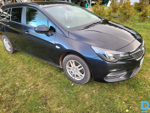 Melns Opel Astra 2021 Rīga, ar dzinēja tilpumu 1.50 L un nobraukumu 184 tūkst. km par 9000 €, foto 3 vietnē AUTOMOTO.COM.LV