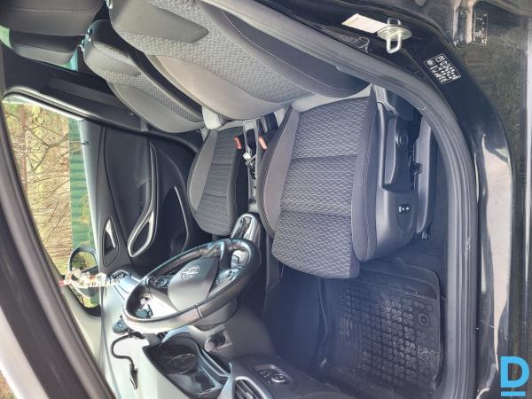 Melns Opel Astra 2021 Rīga, ar dzinēja tilpumu 1.50 L un nobraukumu 184 tūkst. km par 9000 €, foto 5 vietnē AUTOMOTO.COM.LV