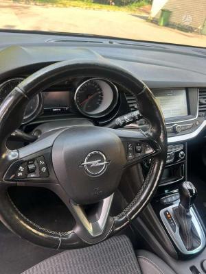 Melns Opel Astra 2021 Marijampole, ar dzinēja tilpumu 1.40 L un nobraukumu 190 tūkst. km par 5490 €, foto 12 vietnē AUTOMOTO.COM.LV