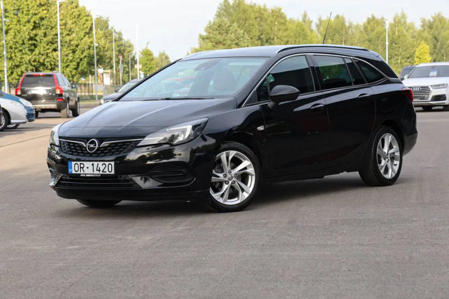 Black Opel Astra 2021 in Jelgava, with an engine capacity of 1.20 L and mileage of 92 thousand km for 8990 €, photo 1 on AUTOMOTO.COM.LV