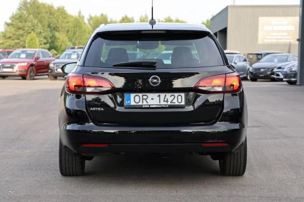 Black Opel Astra 2021 in Jelgava, with an engine capacity of 1.20 L and mileage of 92 thousand km for 8990 €, photo 5 on AUTOMOTO.COM.LV