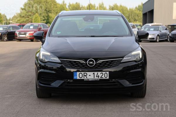 Black Opel Astra 2021 in Jelgava, with an engine capacity of 1.20 L and mileage of 0 thousand km for 8750 €, photo 2 on AUTOMOTO.COM.LV