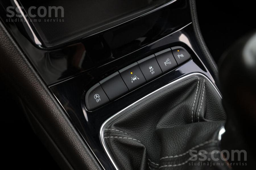 Melns Opel Astra 2021 Jelgava, ar dzinēja tilpumu 1.20 L un nobraukumu 0 tūkst. km par 8750 €, foto 23 vietnē AUTOMOTO.COM.LV