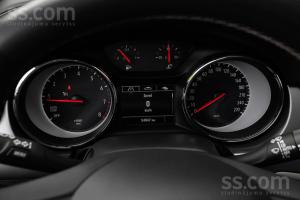 Melns Opel Astra 2021 Jelgava, ar dzinēja tilpumu 1.20 L un nobraukumu 0 tūkst. km par 8750 €, foto 28 vietnē AUTOMOTO.COM.LV