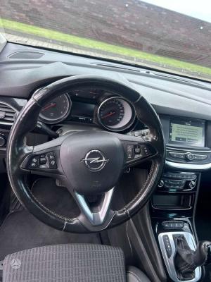 Black Opel Astra 2021 in Marijampole, with an engine capacity of 1.34 L and mileage of 190 thousand km for 5590 €, photo 5 on AUTOMOTO.COM.LV