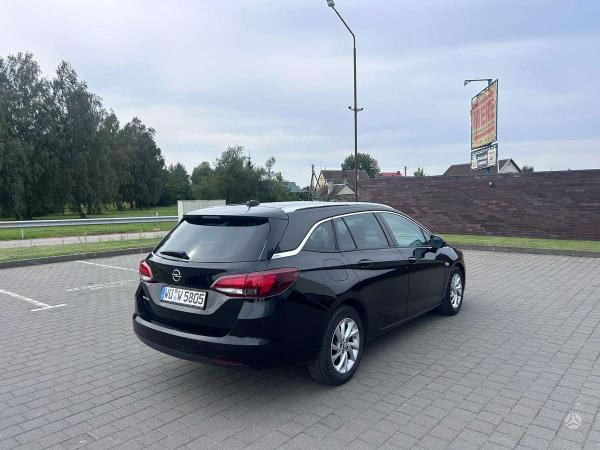Black Opel Astra 2021 in Marijampole, with an engine capacity of 1.34 L and mileage of 190 thousand km for 5590 €, photo 8 on AUTOMOTO.COM.LV