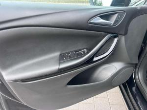 Black Opel Astra 2021 in Marijampole, with an engine capacity of 1.34 L and mileage of 190 thousand km for 5590 €, photo 14 on AUTOMOTO.COM.LV