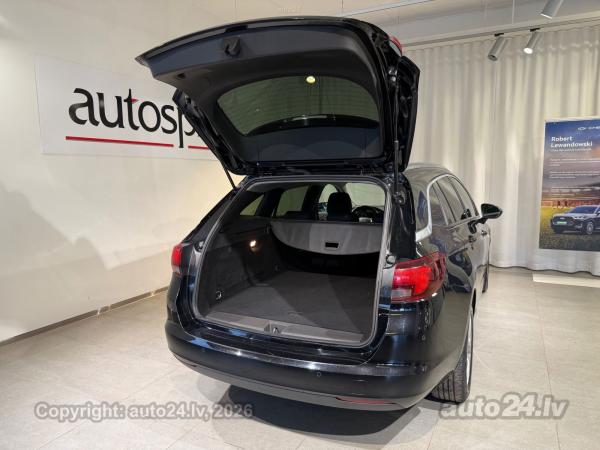 Black Opel Astra 2022 in Tallinn, with an engine capacity of 1.30 L and mileage of 73 thousand km for 15990 €, photo 7 on AUTOMOTO.COM.LV