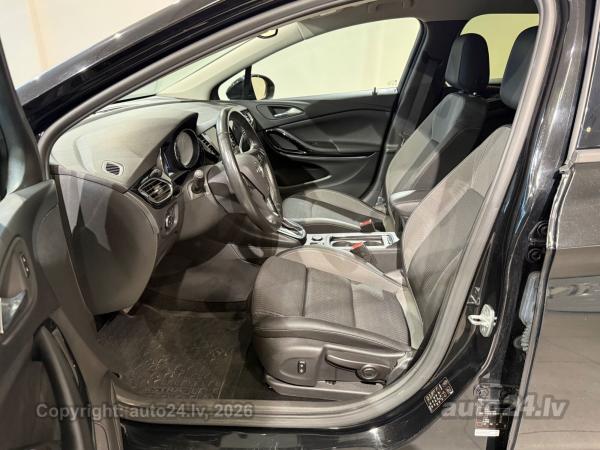 Black Opel Astra 2022 in Tallinn, with an engine capacity of 1.30 L and mileage of 73 thousand km for 15990 €, photo 9 on AUTOMOTO.COM.LV