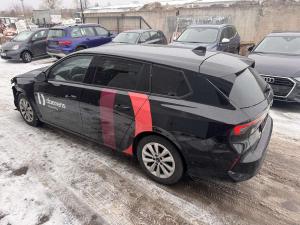 Black Opel Astra 2023 in Vilnius, with an engine capacity of 1.20 L and mileage of 57 thousand km for 9317 €, photo 10 on AUTOMOTO.COM.LV