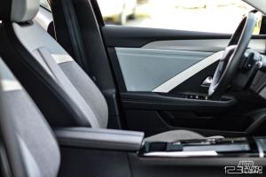 Melns Opel Astra 2023 Kretinga, ar dzinēja tilpumu 1.50 L un nobraukumu 11 tūkst. km par 18900 €, foto 18 vietnē AUTOMOTO.COM.LV