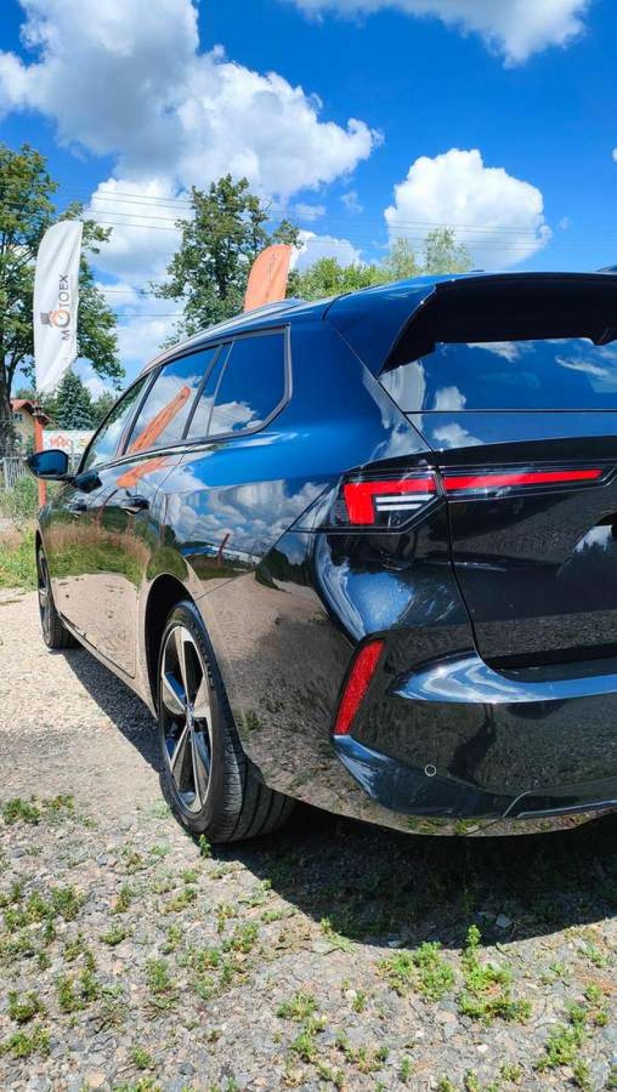 Black Opel Astra 2023 in Vilnius, with an engine capacity of 1.50 L and mileage of 78 thousand km for 18392 €, photo 7 on AUTOMOTO.COM.LV