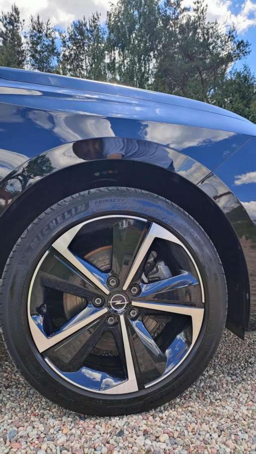Black Opel Astra 2023 in Vilnius, with an engine capacity of 1.50 L and mileage of 78 thousand km for 18392 €, photo 12 on AUTOMOTO.COM.LV