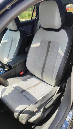 Black Opel Astra 2023 in Vilnius, with an engine capacity of 1.50 L and mileage of 78 thousand km for 18392 €, photo 15 on AUTOMOTO.COM.LV