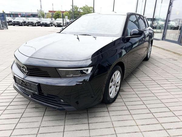 Black Opel Astra 2023 in Kaunas, with an engine capacity of 1.20 L and mileage of 130 thousand km for 13900 €, photo 1 on AUTOMOTO.COM.LV