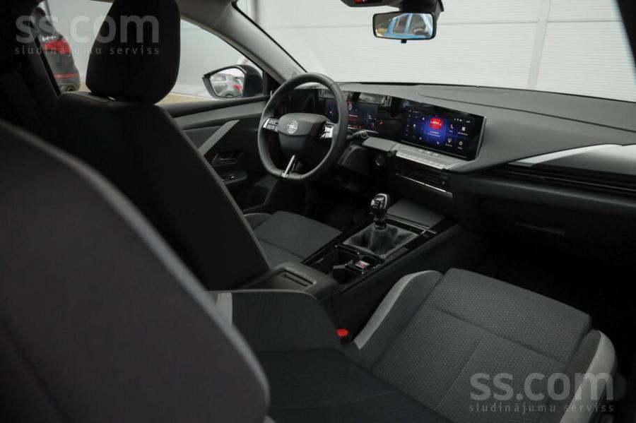 Melns Opel Astra 2024 Rīga, ar dzinēja tilpumu 1.20 L un nobraukumu 0 tūkst. km par 13995 €, foto 18 vietnē AUTOMOTO.COM.LV