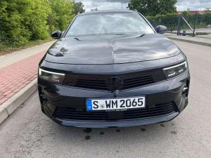 Melns Opel Astra 2024 Telšiai, ar dzinēja tilpumu 1.50 L un nobraukumu 97 tūkst. km par 16940 €, foto  vietnē AUTOMOTO.COM.LV