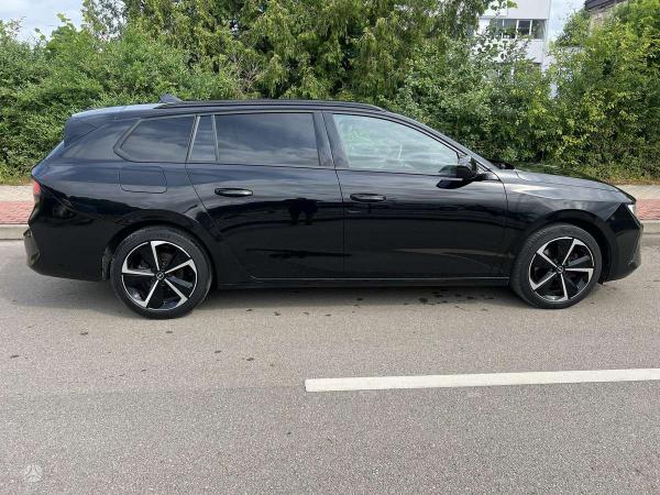 Melns Opel Astra 2024 Telšiai, ar dzinēja tilpumu 1.50 L un nobraukumu 97 tūkst. km par 16940 €, foto 3 vietnē AUTOMOTO.COM.LV
