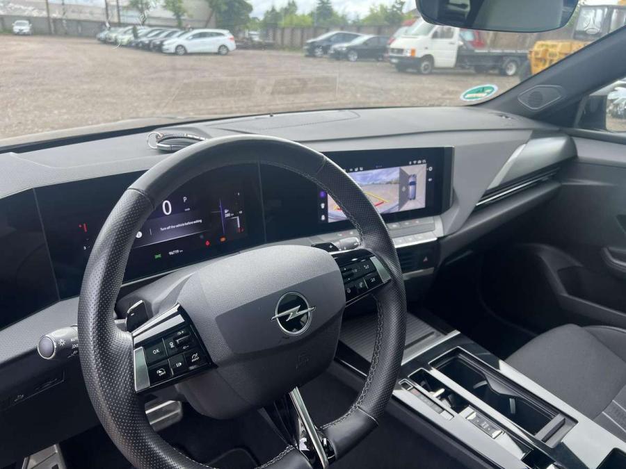Melns Opel Astra 2024 Telšiai, ar dzinēja tilpumu 1.50 L un nobraukumu 97 tūkst. km par 16940 €, foto 18 vietnē AUTOMOTO.COM.LV