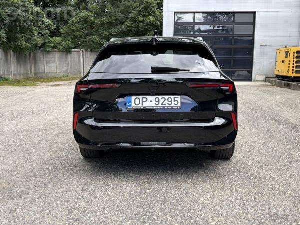 Melns Opel Astra 2024 Rīga, ar dzinēja tilpumu 1.50 L un nobraukumu 149 tūkst. km par 16900 €, foto 4 vietnē AUTOMOTO.COM.LV