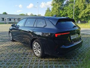 Black Opel Astra 2024 in Kaunas, with an engine capacity of 1.20 L and mileage of 59 thousand km for 15900 €, photo 3 on AUTOMOTO.COM.LV