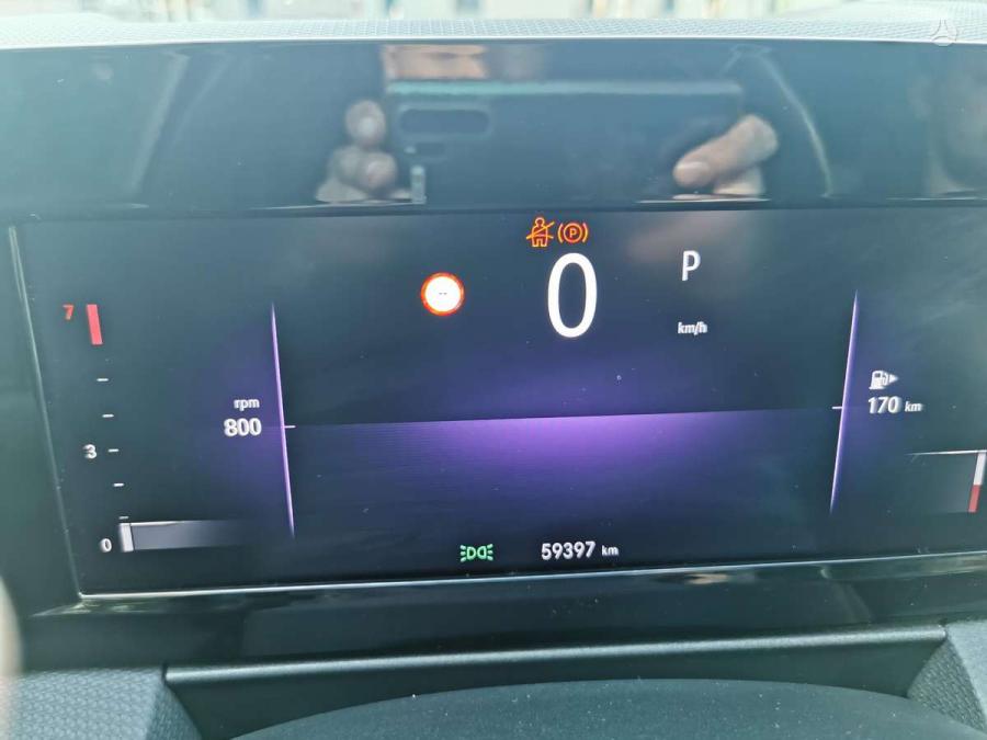 Black Opel Astra 2024 in Kaunas, with an engine capacity of 1.20 L and mileage of 59 thousand km for 15900 €, photo 13 on AUTOMOTO.COM.LV