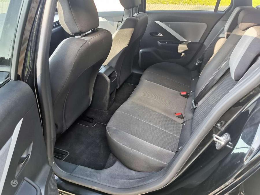 Black Opel Astra 2024 in Kaunas, with an engine capacity of 1.20 L and mileage of 59 thousand km for 15900 €, photo 14 on AUTOMOTO.COM.LV
