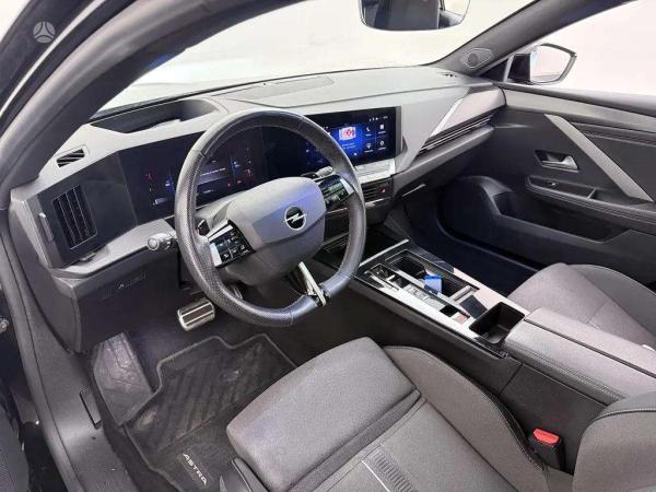 Black Opel Astra 2024 in Vilnius, with an engine capacity of 1.50 L and mileage of 216 thousand km for 12800 €, photo 3 on AUTOMOTO.COM.LV