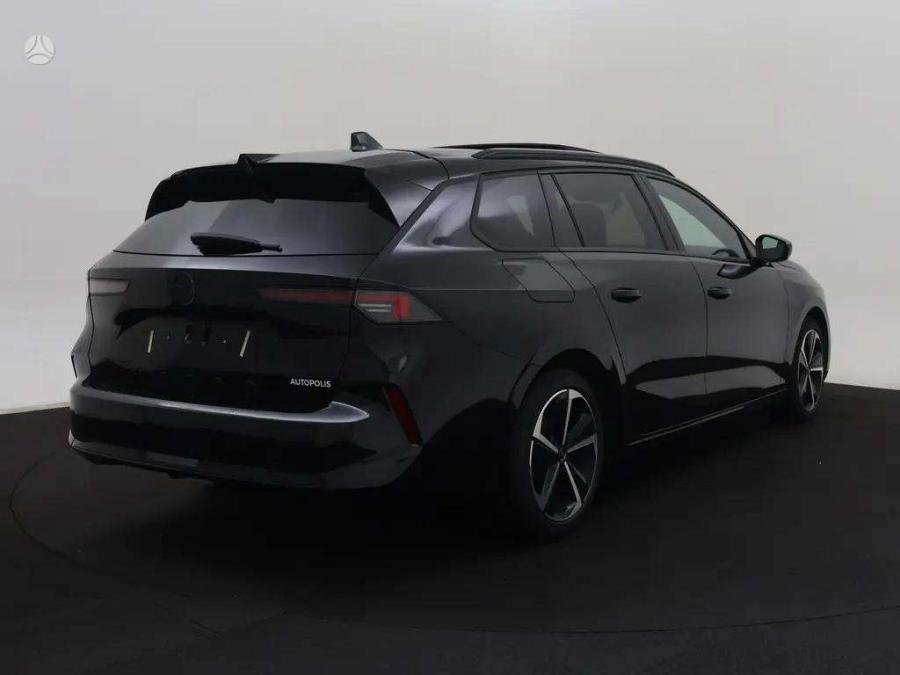 Black Opel Astra 2024 in Vilnius, with an engine capacity of 1.50 L and mileage of 216 thousand km for 12800 €, photo 8 on AUTOMOTO.COM.LV