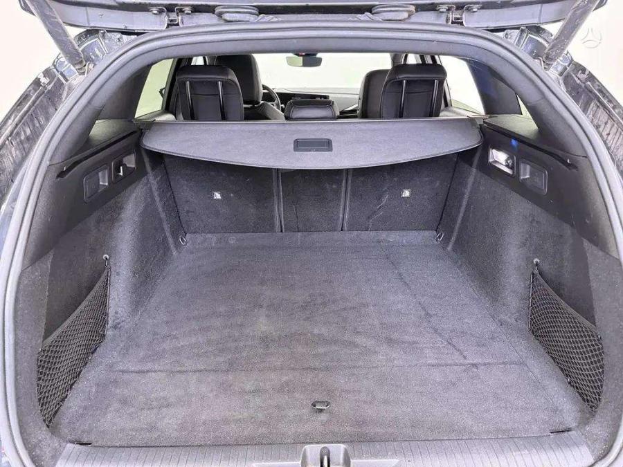 Black Opel Astra 2024 in Vilnius, with an engine capacity of 1.50 L and mileage of 216 thousand km for 12800 €, photo 18 on AUTOMOTO.COM.LV