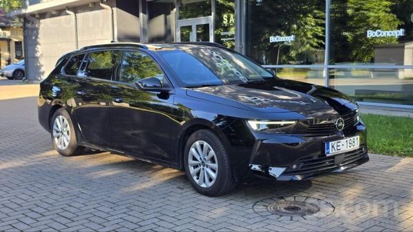 Black Opel Astra 2025 in Riga, with an engine capacity of 1.20 L and mileage of 15 thousand km for 20200 €, photo 2 on AUTOMOTO.COM.LV