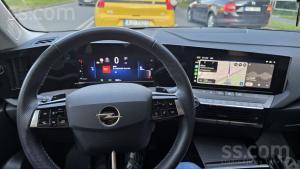 Black Opel Astra 2025 in Riga, with an engine capacity of 1.20 L and mileage of 15 thousand km for 20200 €, photo 10 on AUTOMOTO.COM.LV