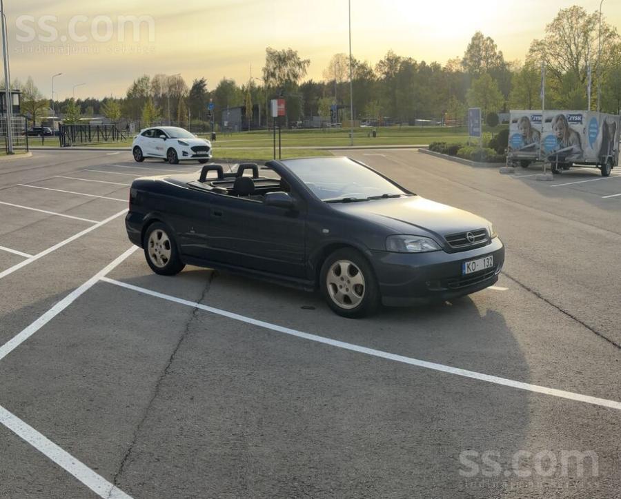Zils Opel Astra 2002 Rīga, ar dzinēja tilpumu 1.60 L un nobraukumu 262 tūkst. km par 1800 €, foto 1 vietnē AUTOMOTO.COM.LV