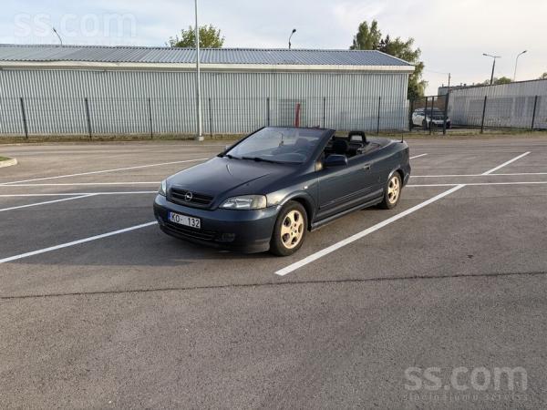 Blue Opel Astra 2002 in Riga, with an engine capacity of 1.60 L and mileage of 262 thousand km for 1800 €, photo 6 on AUTOMOTO.COM.LV