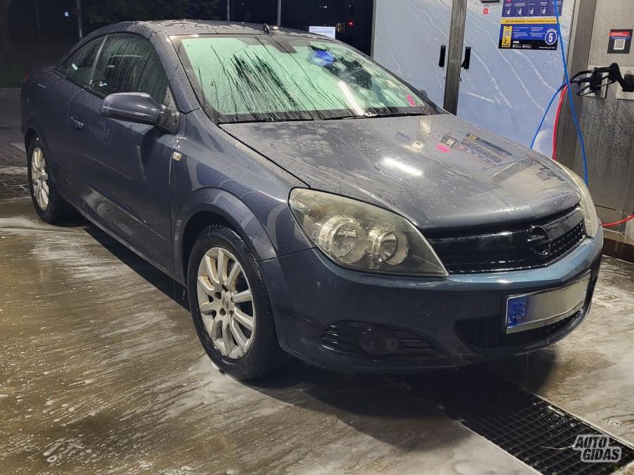 Zils Opel Astra 2007 Viļņa, ar dzinēja tilpumu 1.90 L un nobraukumu 440 tūkst. km par 1100 €, foto 10 vietnē AUTOMOTO.COM.LV