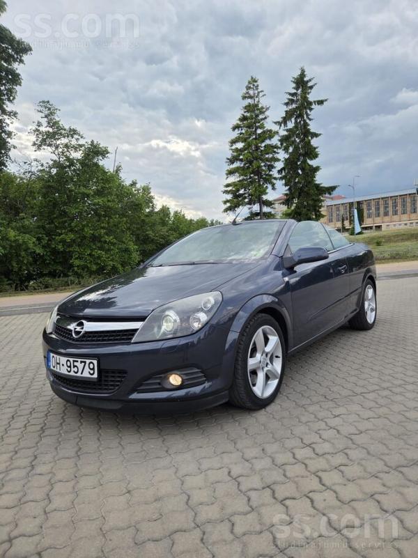 Zils Opel Astra 2007 Jelgava, ar dzinēja tilpumu 1.90 L un nobraukumu 278 tūkst. km par 3600 €, foto 1 vietnē AUTOMOTO.COM.LV