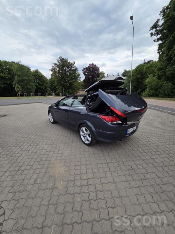 Zils Opel Astra 2007 Jelgava, ar dzinēja tilpumu 1.90 L un nobraukumu 278 tūkst. km par 3600 €, foto 5 vietnē AUTOMOTO.COM.LV