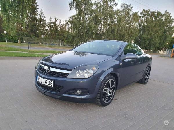 Blue Opel Astra 2008 in Vilkaviskis, with an engine capacity of 0.11 L and mileage of 260 thousand km for 1850 €, photo 5 on AUTOMOTO.COM.LV