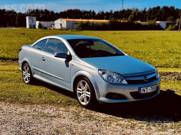 Синий Опель Астра 2008 в Рига, объемом двигателя 1.90 л и пробегом 179 тыс. км за 3700 €, фото 2 на AUTOMOTO.COM.LV