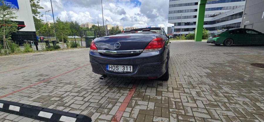 Zils Opel Astra 2008 Viļņa, ar dzinēja tilpumu 1.80 L un nobraukumu 193 tūkst. km par 2300 €, foto 4 vietnē AUTOMOTO.COM.LV