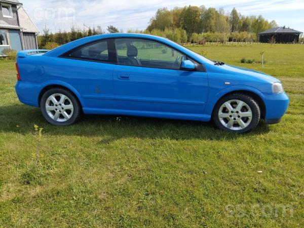 Zils Opel Astra 2000 Rīga, ar dzinēja tilpumu 1.80 L un nobraukumu 174 tūkst. km par 1350 €, foto 3 vietnē AUTOMOTO.COM.LV