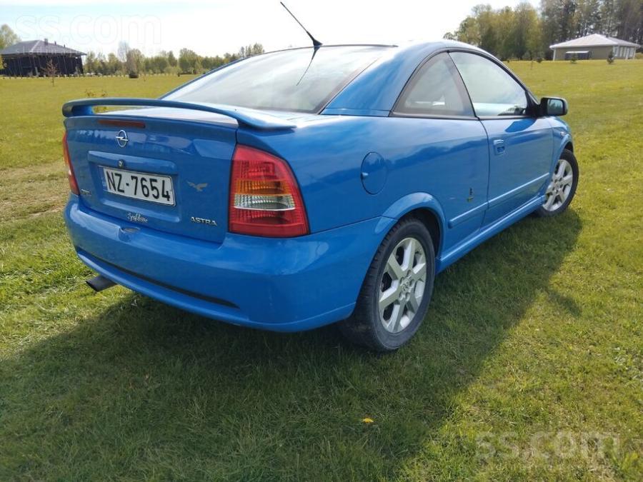 Blue Opel Astra 2000 in Riga, with an engine capacity of 1.80 L and mileage of 174 thousand km for 1350 €, photo 4 on AUTOMOTO.COM.LV