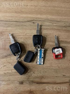 Zils Opel Astra 2000 Rīga, ar dzinēja tilpumu 2.00 L un nobraukumu 300 tūkst. km par 3500 €, foto 6 vietnē AUTOMOTO.COM.LV