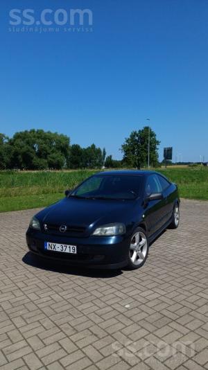 Zils Opel Astra 2000 Liepāja, ar dzinēja tilpumu 1.80 L un nobraukumu 348 tūkst. km par 750 €, foto  vietnē AUTOMOTO.COM.LV