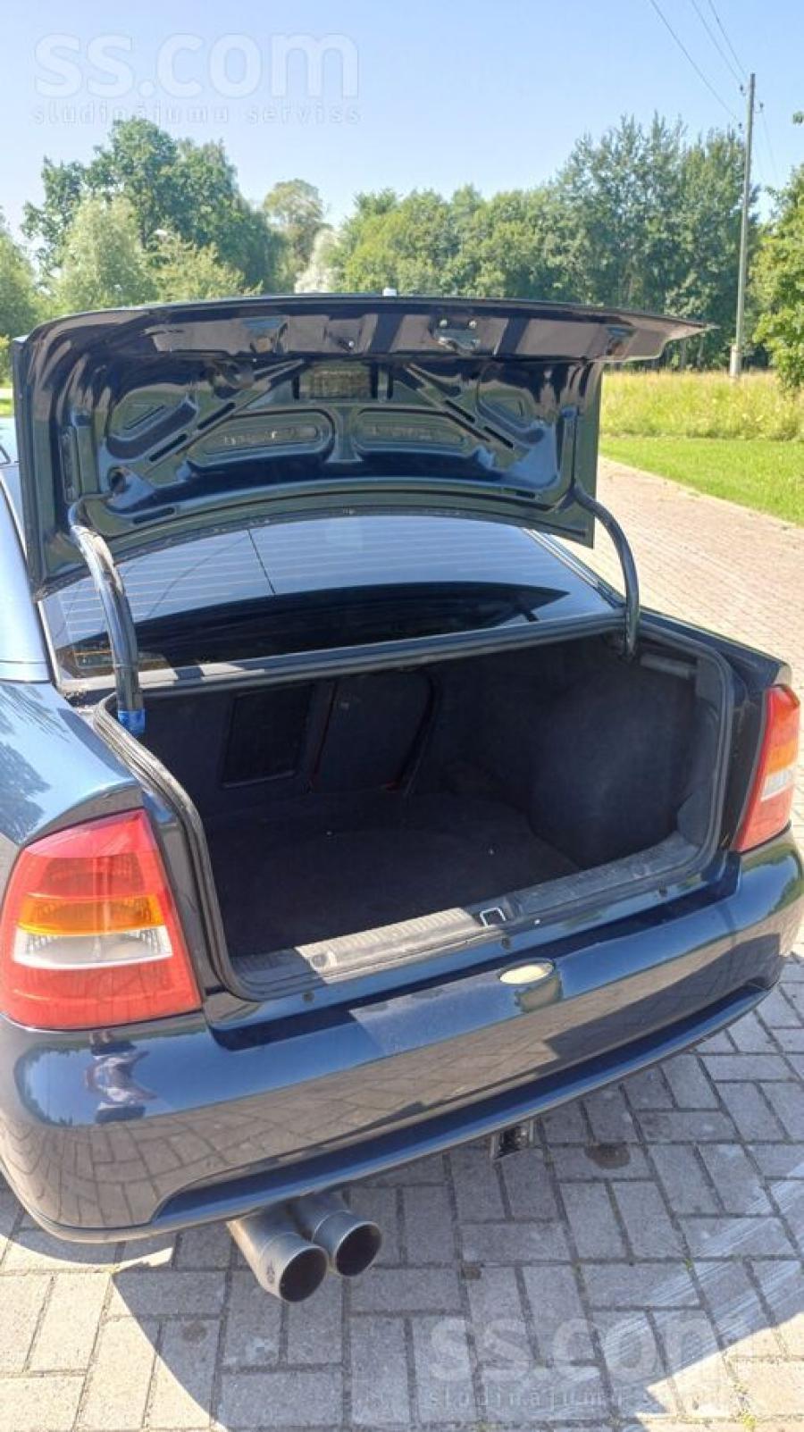 Zils Opel Astra 2000 Liepāja, ar dzinēja tilpumu 1.80 L un nobraukumu 348 tūkst. km par 750 €, foto 6 vietnē AUTOMOTO.COM.LV