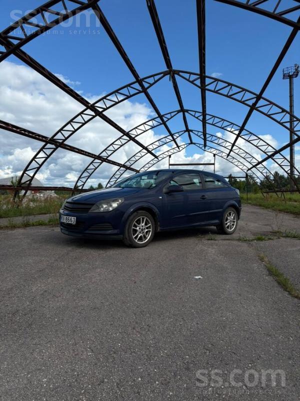 Blue Opel Astra 2005 in Saldus, with an engine capacity of 1.70 L and mileage of 0 thousand km for 1000 €, photo 1 on AUTOMOTO.COM.LV
