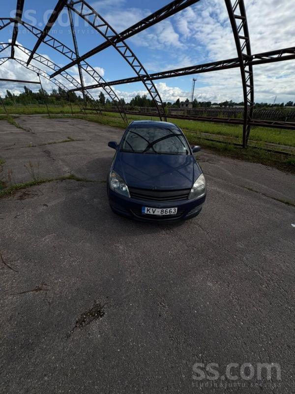 Blue Opel Astra 2005 in Saldus, with an engine capacity of 1.70 L and mileage of 0 thousand km for 1000 €, photo 2 on AUTOMOTO.COM.LV